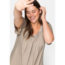sheego Große Größen: Shirt in A-Linie mit dekorativer Blende, aus Viskose-Jersey, beigefarben, Gr.52/54