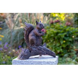 IDYL Dekofigur IDYL Bronze-Skulptur Eichhörnchen auf Ast