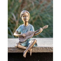 IDYL Dekofigur IDYL Bronze-Skulptur Junge mit einer Gitarre