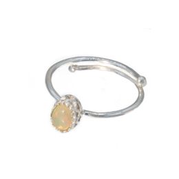 Bella Carina Fingerring Ring mit echtem Edel Opal