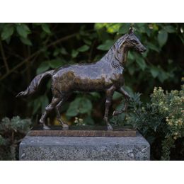 IDYL Dekofigur IDYL Bronze-Skulptur Pferd mit spezieller Patina