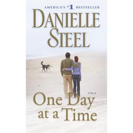 Dell One Day at a Time - Danielle Steel, Kartoniert (TB)