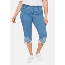 sheego Große Größen: 3/4-Jeans mit Stickerei und Spitze am Saum, light blue Denim, Gr.50