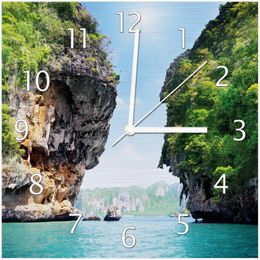 Wallario Wanduhr Felsenschlucht am Meer in Thailand (Aluverbunduhr), grün, mit weißen Zeigern