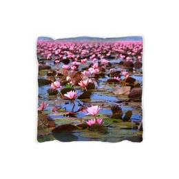 Wallario Dekokissen Seerosenlandschaft mit rosa Blüten
