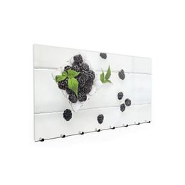 Primedeco Garderobenpaneel Magnetwand und Memoboard aus Glas Frische Brombeerfrucht