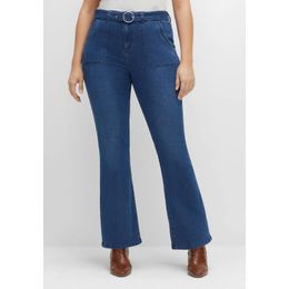 sheego Große Größen: Bootcut-Jeans mit Stoffgürtel und markanten Taschen, dark blue Denim, Gr.50