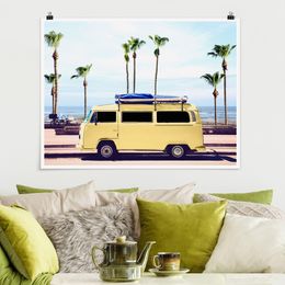Bilderwelten Poster Strand bunt Motiv matt gl&auml;nzend selbstklebend - Gelber Surfer-Bulli - Landschaft Wohnzimmer Schlafzimmer