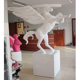 Casa Padrino Skulptur Luxus Dekofigur Pegasus Pferd Weiß 192 x H. 200 cm