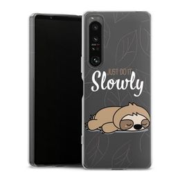 DeinDesign Handyhülle lazy sunday Sprüche Faultier Just Do It Slowly Sloth Grey, Sony Xperia 1 IV Silikon Hülle Bumper Case Handy Schutzhülle, weiß
