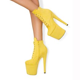 EIS Plateau-Stiefelette in Wildleder-Optik