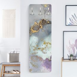 Wandgarderobe Holzpaneel Farbexperimente Marmor Regenbogen und Gold