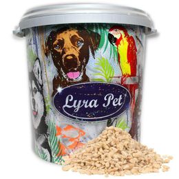 LYRA PET - 10 kg ® Erdnusskerne weiß gehackt in 30 l Tonne