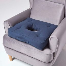 Homescapes Orthopädisches Sitzkissen dunkelblau mit Aussparung, 50 x 50 cm - Sitzpolster mit Baumwollbezug - Dunkelblau