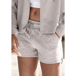 Lascana Sweatshorts hellbraun Gr. 32/34 für Damen. Mit Logostickerei. Nachhaltig.