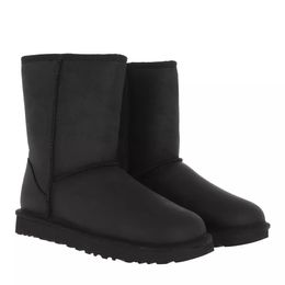 UGG Australia UGG Boots & Stiefeletten - W Classic Short Leather - in schwarz - Boots & Stiefeletten für Damen