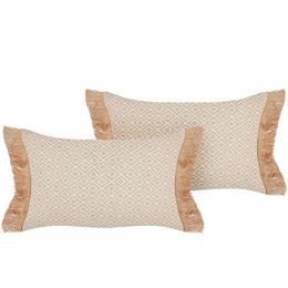 Beliani Dekokissen 2er Set Beige 30 x 50 cm Rechteckig mit Fransen Geometrisches Muster Boho Modern Wohnaccessoires Deko für Sofa Couch - Beige