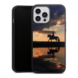 DeinDesign iPhone 13 Pro Max Handy Premium Silikon H&uuml;lle Handyh&uuml;lle schwarz Case Sunset Horseback Riding Horse Silikon Premium Case