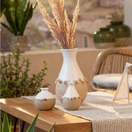 Dekoleidenschaft - 2x Dekovase Muscheln klein 8 + 11 cm hoch, weiß / beige, mit Muscheln verziert, Vase für Trockenblumen