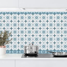Küchenrückwand Fliesenoptik Geometrischer Fliesenmix Blume Blaugrau