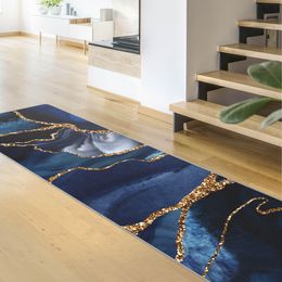 Teppich Goldene Glitzer Wellen vor Blau