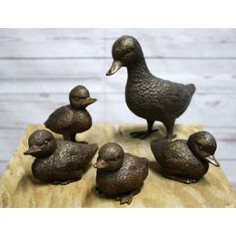 Bronzeskulpturen Skulptur Bronzefigur Entenfamilie Mutter mit Küken Gartendekoration