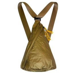 Bag to Life Umhängetasche Bravo Triangle Bag, im praktischen Design, goldfarben