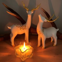 Online-Fuchs Dekoobjekt 2er Set edle Hirsche aus Keramik Rentiere Herbst- Weihnachtsdeko 180 (mit Ornamenten in Gold-Farbton), Maße (HxBxT) 27,5/21,5x