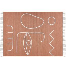 Beliani Teppich Hellrot aus Polyester 140 x 200 cm Rechteckig Handgewebt Abstraktes Muster mit Fransen Boho für Innen und Außen Garten Terrasse Balkon - Weiß