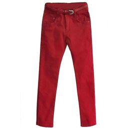 Family Trends Bequeme Jeans mit passendem Gürtel, rot