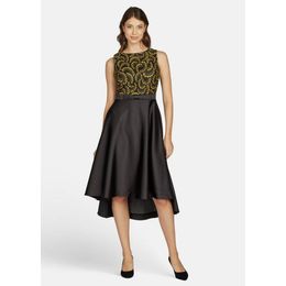 Kleo Abendkleid mit High-Low-Rock aus Satin