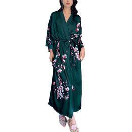 Vivi Idee Morgenmantel Schlafmantel Bademantel kimono lang leicht satin Einheitsgröße