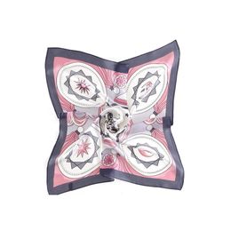 Made in Silk Seiden-Tuch in Rosa - (L)50 x (B)50 cm