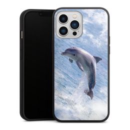 DeinDesign iPhone 13 Pro Max Handy Premium Silikon H&uuml;lle Handyh&uuml;lle schwarz Case Wale Ocean Dolphin Silikon Premium Case