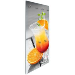 Wallario Wandgarderobe Bunter Cocktail am Pool mit Hintergrund in schwarz weiß (1-teilig