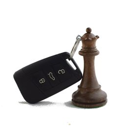ROOGU Schlüsselanhänger ROOGU Schlüsselanhänger Ring echte Schachfigur Premium