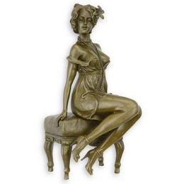 Casa Padrino Dekofigur Luxus Barock Bronze Figur Frau mit Hocker 12