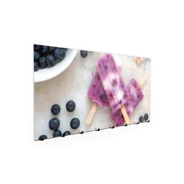 Primedeco Garderobenpaneel Magnetwand und Memoboard aus Glas Heidelbeeren und Eis am Stiel