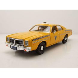 GREENLIGHT collectibles Modellauto Dodge Monaco City Cab Taxi 1978 gelb Rocky 3 Modellauto 1:24 Greenligh