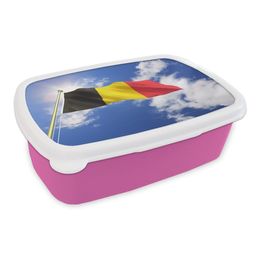 MuchoWow Lunchbox Die belgische Flagge weht am Himmel
