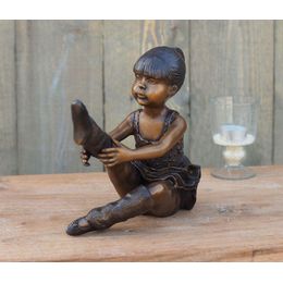 Bronzeskulpturen Skulptur Bronzefigur kleine süße Ballerina