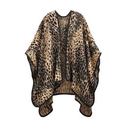 Lascana Strickponcho mit Leo-Muster, Poncho mit animal Print, Cape VEGAN, braun|schwarz