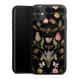 DeinDesign iPhone 11 Handy Premium Silikon H&uuml;lle Handyh&uuml;lle schwarz Case Blossom Flower Wreath Bee Silikon Premium Case