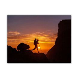 Bilderdepot24 Leinwandbild Wanderer im Sonnenuntergang II