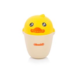 Chipolino Baby Badetasse Ente, Badespielzeug, weiche Kanten, ergonomischer Griff gelb