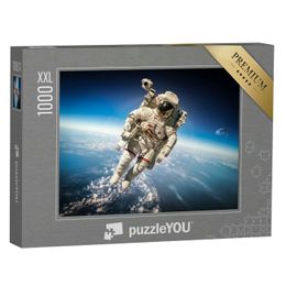 puzzleYOU Puzzle Puzzle 1000 Teile XXL „Astronaut im Weltraum über der Erde“