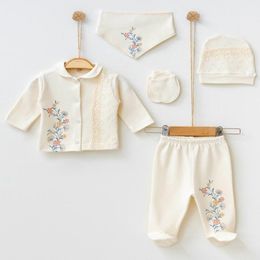 Engelbaby Erstausstattungspaket 5-teiliges Neugeborenen-Set 0-3 Monate 100% Baumwolle Blumen-Motiv (Set