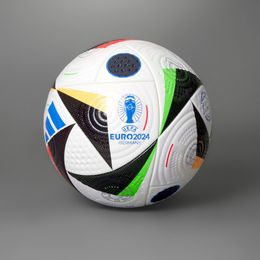 Adidas Fußballliebe Pro Ball