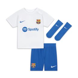 FC Barcelona 2023/24 Away dreiteiliges Nike Dri-FIT-Set für Babys und Kleinkinder - Weiß