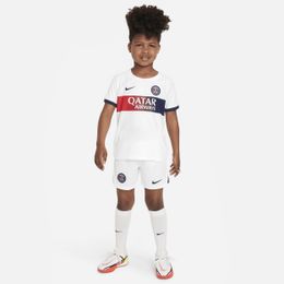 Paris Saint-Germain 2023/24 Away dreiteiliges Nike Dri-FIT-Set für jüngere Kinder - Weiß